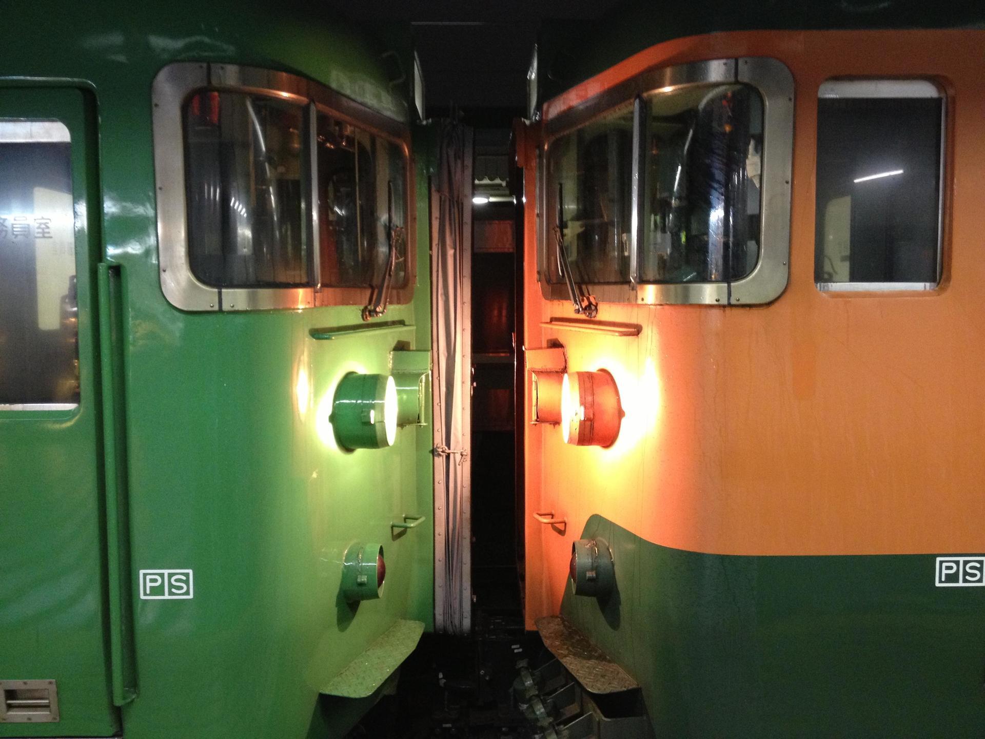 やっと見つけました！草津線柘植行き113系普通、抹茶＋湘南の混成、京都駅0番ホームを発車: OTSUKYONのスローライフ♪と鉄道日記☆彡